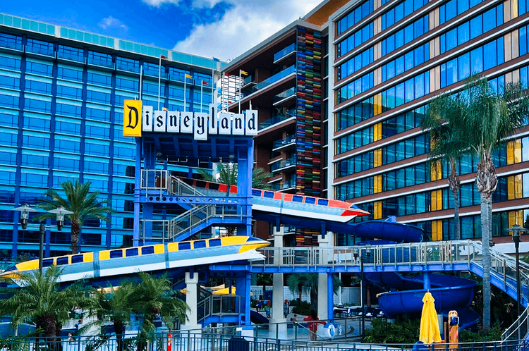 Disneyland Hotel: Listing 102737